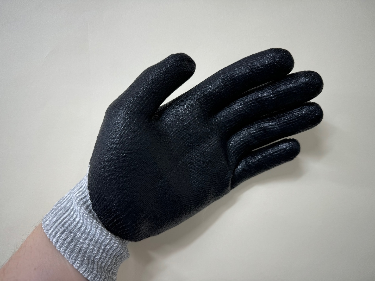 베임방지장갑 착용으로 안전한 작업환경 만들기 3m 산업안전스토리 블로그